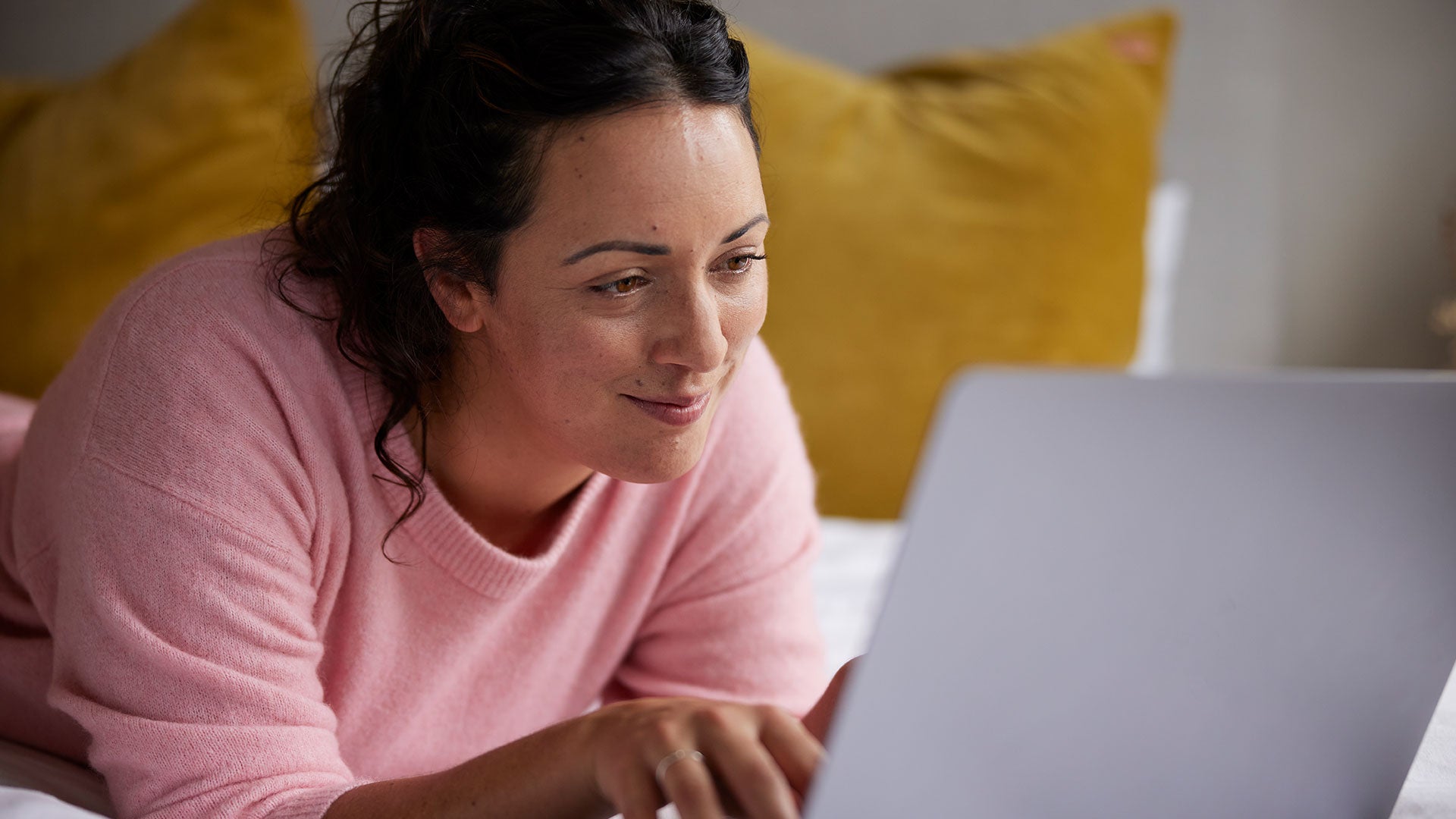 7 Habits to Improve Focus & Concentration in 2025 | MitoQ